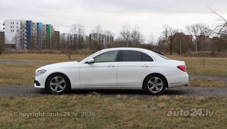 White Mercedes-Benz E-Class 2016 in Tallinn, with an engine capacity of 2.00 L and mileage of 149 thousand km for 20900 €, photo 14 on AUTOMOTO.COM.LV