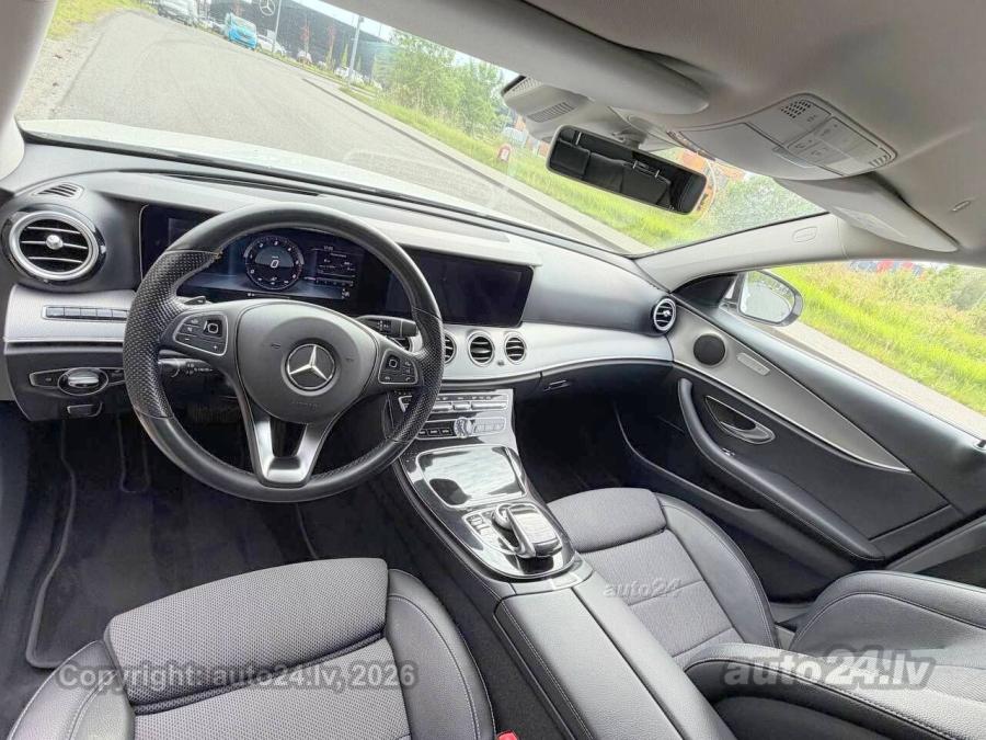 White Mercedes-Benz E-Class 2016 in Tallinn, with an engine capacity of 2.00 L and mileage of 211 thousand km for 18500 €, photo 9 on AUTOMOTO.COM.LV