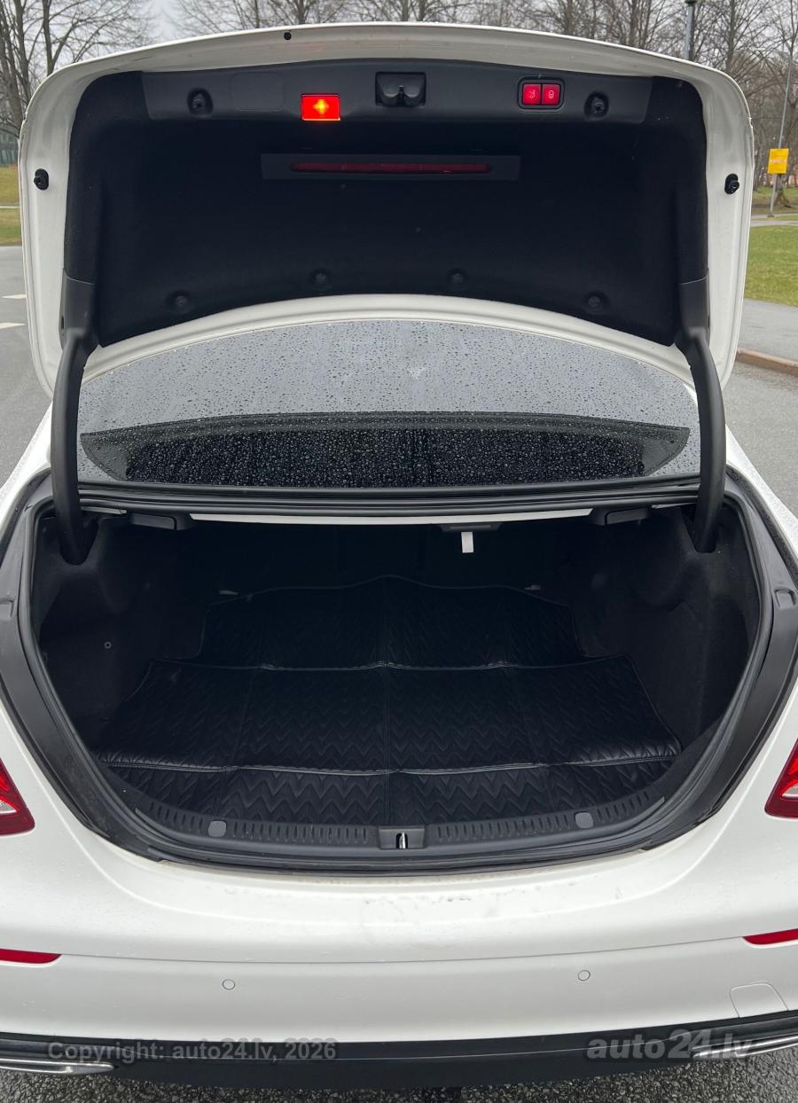 Balts Mercedes-Benz E-Class 2016 Jehvi, ar dzinēja tilpumu 2.00 L un nobraukumu 250 tūkst. km par 18000 €, foto 13 vietnē AUTOMOTO.COM.LV