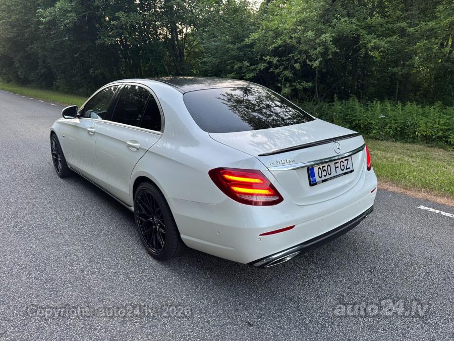 Balts Mercedes-Benz E-Class 2016 Pērnava, ar dzinēja tilpumu 2.00 L un nobraukumu 258 tūkst. km par 17900 €, foto 4 vietnē AUTOMOTO.COM.LV