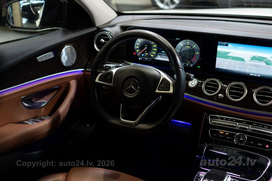 Balts Mercedes-Benz E-Class 2016 Tallina, ar dzinēja tilpumu 2.00 L un nobraukumu 143 tūkst. km par 29500 €, foto 13 vietnē AUTOMOTO.COM.LV