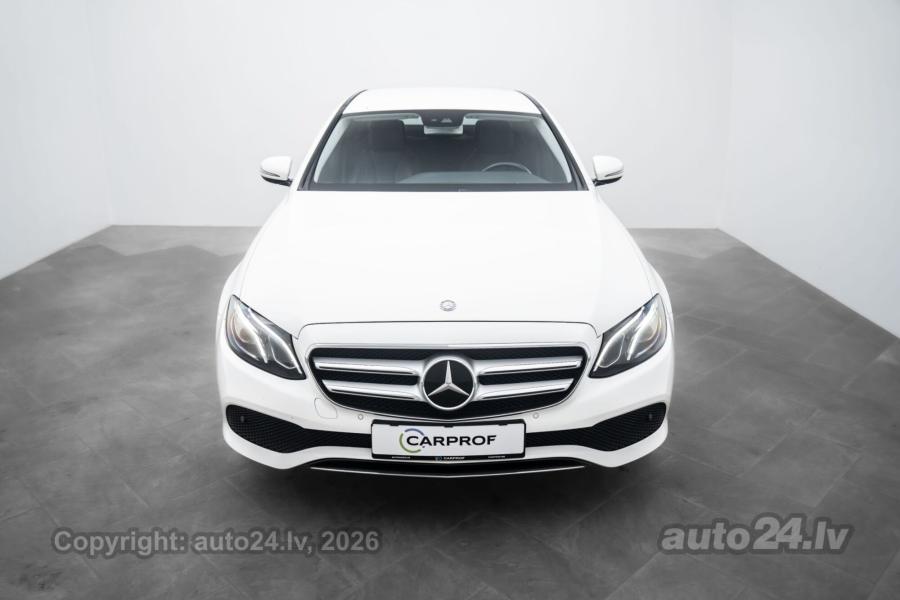White Mercedes-Benz E-Class 2016 in Tallinn, with an engine capacity of 2.00 L and mileage of 200 thousand km for 15999 €, photo 3 on AUTOMOTO.COM.LV