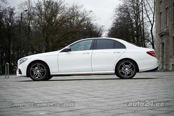 White Mercedes-Benz E-Class 2017 in Tallinn, with an engine capacity of 2.00 L and mileage of 132 thousand km for 28000 €, photo 4 on AUTOMOTO.COM.LV