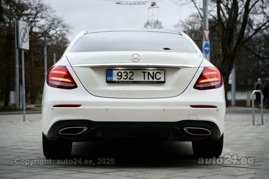 White Mercedes-Benz E-Class 2017 in Tallinn, with an engine capacity of 2.00 L and mileage of 132 thousand km for 28000 €, photo 12 on AUTOMOTO.COM.LV