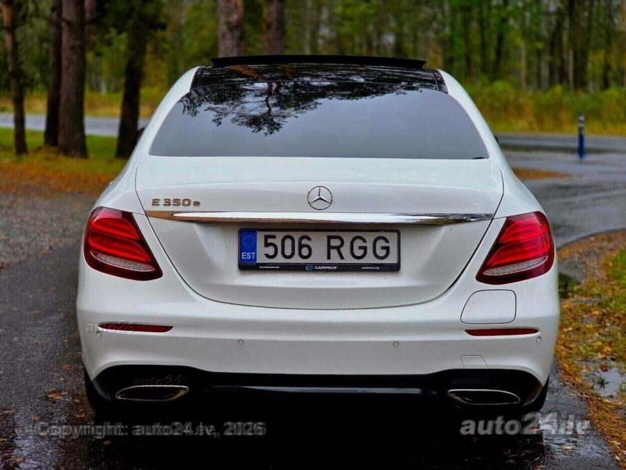 White Mercedes-Benz E-Class 2017 in Tallinn, with an engine capacity of 2.00 L and mileage of 271 thousand km for 16990 €, photo 5 on AUTOMOTO.COM.LV