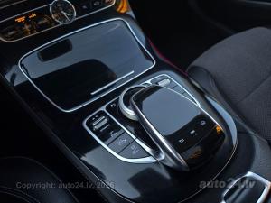 Balts Mercedes-Benz E-Class 2017 Tallina, ar dzinēja tilpumu 2.00 L un nobraukumu 269 tūkst. km par 15990 €, foto 12 vietnē AUTOMOTO.COM.LV