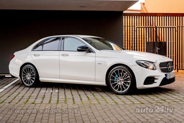 Balts Mercedes-Benz E-Class 2017 Pērnava, ar dzinēja tilpumu 2.00 L un nobraukumu 125 tūkst. km par 25640 €, foto 3 vietnē AUTOMOTO.COM.LV
