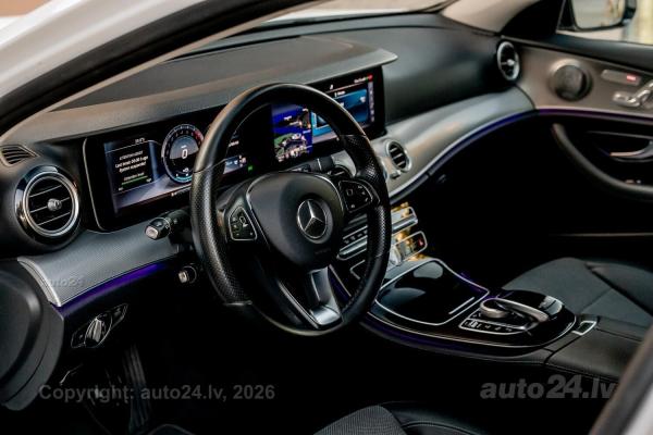 Balts Mercedes-Benz E-Class 2017 Pērnava, ar dzinēja tilpumu 2.00 L un nobraukumu 125 tūkst. km par 25640 €, foto 10 vietnē AUTOMOTO.COM.LV