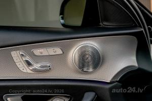 White Mercedes-Benz E-Class 2017 in Parnu, with an engine capacity of 2.00 L and mileage of 125 thousand km for 25640 €, photo 19 on AUTOMOTO.COM.LV