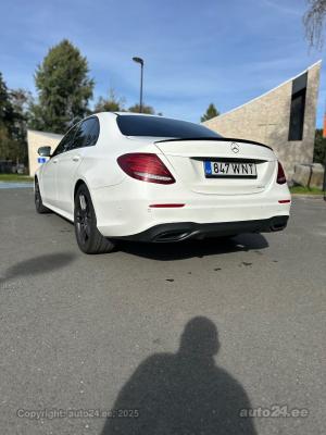 Balts Mercedes-Benz E-Class 2018 Tallina, ar dzinēja tilpumu 2.00 L un nobraukumu 293 tūkst. km par 22700 €, foto 4 vietnē AUTOMOTO.COM.LV