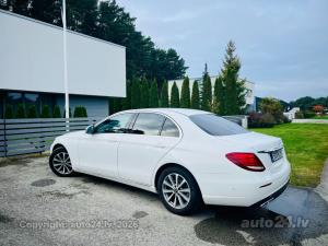 Balts Mercedes-Benz E-Class 2018 Tallina, ar dzinēja tilpumu 2.00 L un nobraukumu 99 tūkst. km par 21000 €, foto 4 vietnē AUTOMOTO.COM.LV