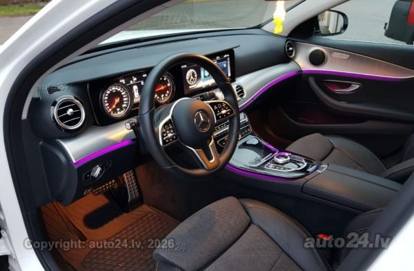 Balts Mercedes-Benz E-Class 2018 Tallina, ar dzinēja tilpumu 2.00 L un nobraukumu 99 tūkst. km par 21000 €, foto 8 vietnē AUTOMOTO.COM.LV