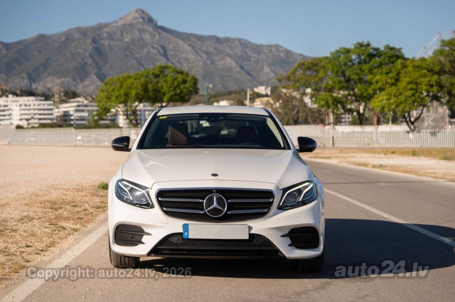Balts Mercedes-Benz E-Class 2018 Tallina, ar dzinēja tilpumu 2.00 L un nobraukumu 137 tūkst. km par 29500 €, foto 3 vietnē AUTOMOTO.COM.LV