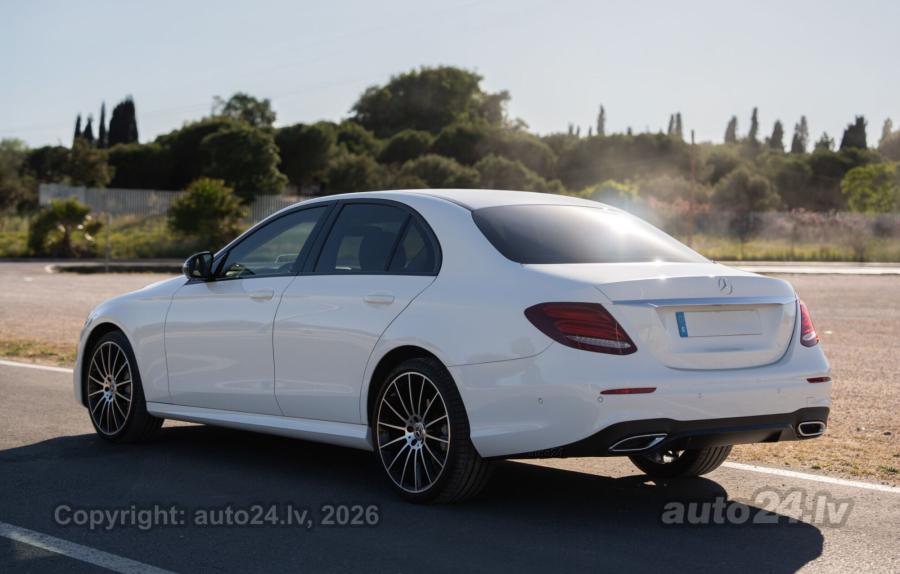 Balts Mercedes-Benz E-Class 2018 Tallina, ar dzinēja tilpumu 2.00 L un nobraukumu 137 tūkst. km par 29500 €, foto 13 vietnē AUTOMOTO.COM.LV