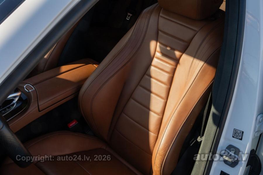 Balts Mercedes-Benz E-Class 2018 Tallina, ar dzinēja tilpumu 2.00 L un nobraukumu 137 tūkst. km par 29500 €, foto 19 vietnē AUTOMOTO.COM.LV