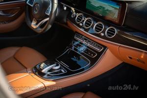 Balts Mercedes-Benz E-Class 2018 Tallina, ar dzinēja tilpumu 2.00 L un nobraukumu 137 tūkst. km par 29500 €, foto 30 vietnē AUTOMOTO.COM.LV