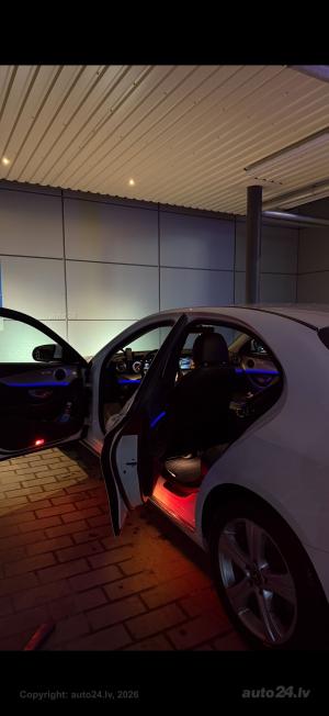 Белый Мерседес Е-Класс 2018 в Таллин, объемом двигателя 2.00 л и пробегом 229 тыс. км за 17500 €, фото 3 на AUTOMOTO.COM.LV