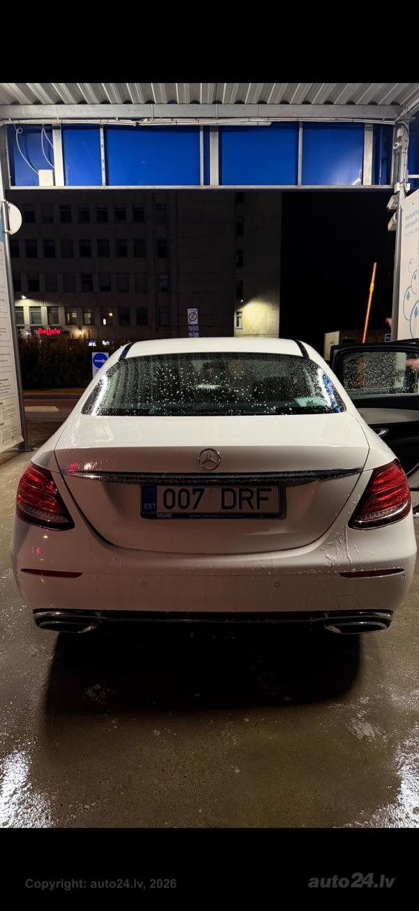 White Mercedes-Benz E-Class 2018 in Tallinn, with an engine capacity of 2.00 L and mileage of 229 thousand km for 17500 €, photo 3 on AUTOMOTO.COM.LV