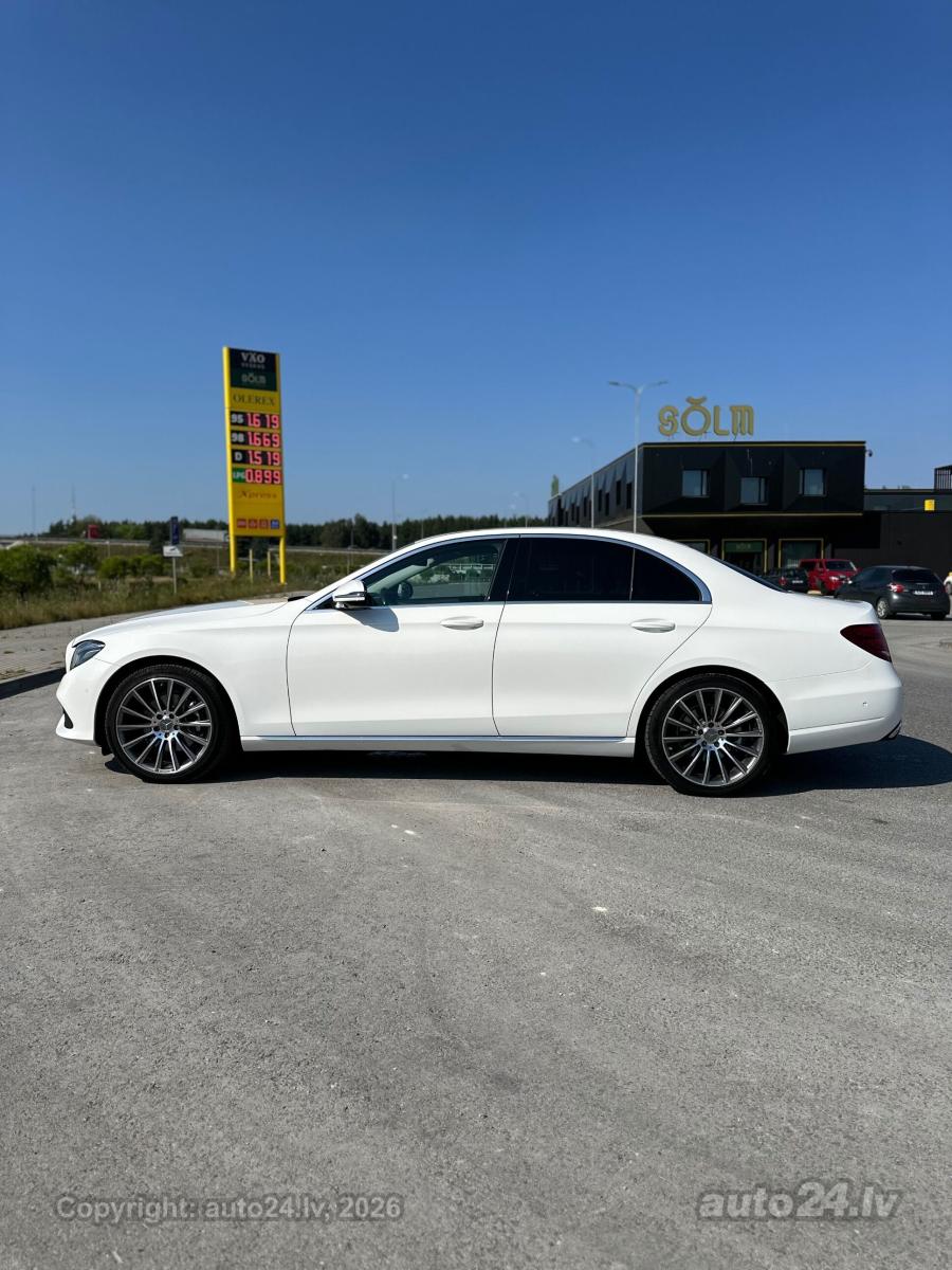 White Mercedes-Benz E-Class 2018 in Tallinn, with an engine capacity of 2.00 L and mileage of 214 thousand km for 21990 €, photo 7 on AUTOMOTO.COM.LV