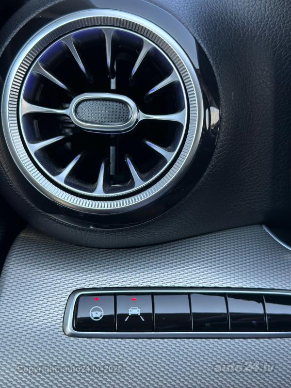 White Mercedes-Benz E-Class 2018 in Tallinn, with an engine capacity of 2.00 L and mileage of 214 thousand km for 21990 €, photo 10 on AUTOMOTO.COM.LV