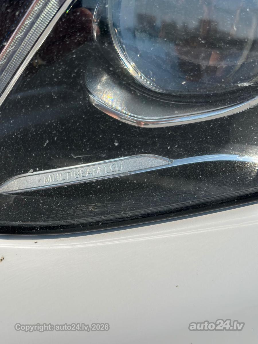 White Mercedes-Benz E-Class 2018 in Tallinn, with an engine capacity of 2.00 L and mileage of 214 thousand km for 21990 €, photo 25 on AUTOMOTO.COM.LV