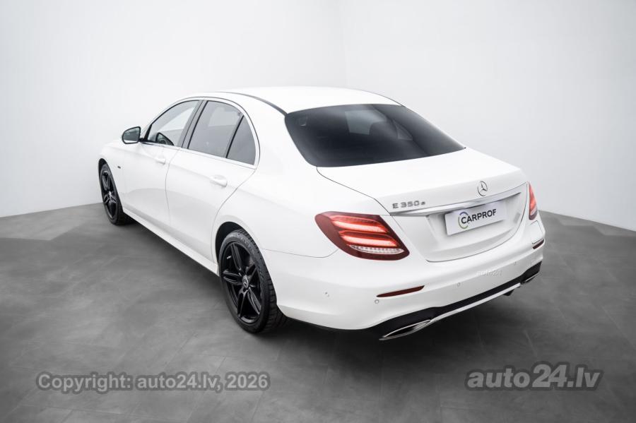 Balts Mercedes-Benz E-Class 2018 Tallina, ar dzinēja tilpumu 2.00 L un nobraukumu 112 tūkst. km par 19999 €, foto 8 vietnē AUTOMOTO.COM.LV