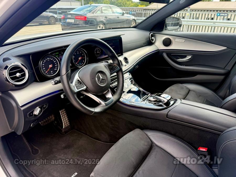 Balts Mercedes-Benz E-Class 2018 Tallina, ar dzinēja tilpumu 2.00 L un nobraukumu 175 tūkst. km par 18990 €, foto 11 vietnē AUTOMOTO.COM.LV