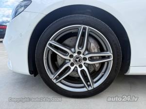 Balts Mercedes-Benz E-Class 2018 Tallina, ar dzinēja tilpumu 2.00 L un nobraukumu 175 tūkst. km par 18990 €, foto 22 vietnē AUTOMOTO.COM.LV