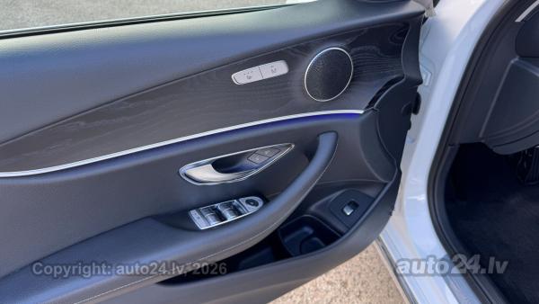 Balts Mercedes-Benz E-Class 2018 Tallina, ar dzinēja tilpumu 2.00 L un nobraukumu 156 tūkst. km par 23000 €, foto 8 vietnē AUTOMOTO.COM.LV