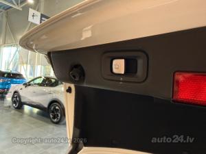 Balts Mercedes-Benz E-Class 2020 Pērnava, ar dzinēja tilpumu 2.90 L un nobraukumu 106 tūkst. km par 42900 €, foto 14 vietnē AUTOMOTO.COM.LV