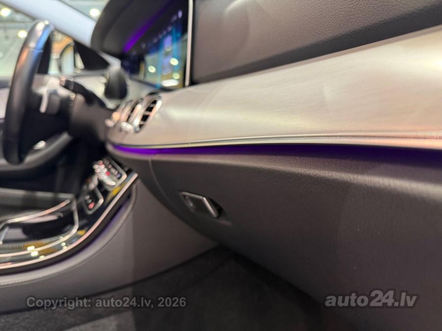 Balts Mercedes-Benz E-Class 2020 Pērnava, ar dzinēja tilpumu 2.90 L un nobraukumu 106 tūkst. km par 42900 €, foto 25 vietnē AUTOMOTO.COM.LV