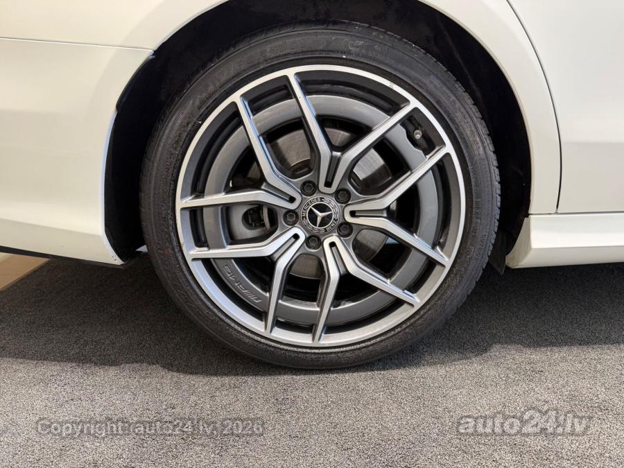 Balts Mercedes-Benz E-Class 2020 Pērnava, ar dzinēja tilpumu 2.90 L un nobraukumu 106 tūkst. km par 42900 €, foto 28 vietnē AUTOMOTO.COM.LV