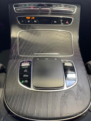Balts Mercedes-Benz E-Class 2020 Pērnava, ar dzinēja tilpumu 2.00 L un nobraukumu 111 tūkst. km par 27500 €, foto 13 vietnē AUTOMOTO.COM.LV