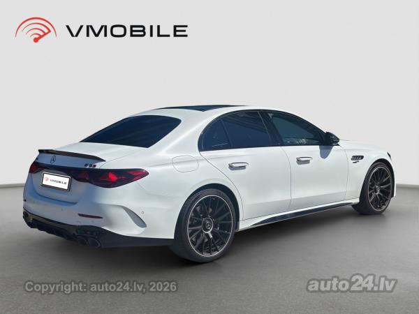Balts Mercedes-Benz E-Class 2024 Rīga, ar dzinēja tilpumu 3.00 L un nobraukumu 12 tūkst. km par 109990 €, foto 3 vietnē AUTOMOTO.COM.LV