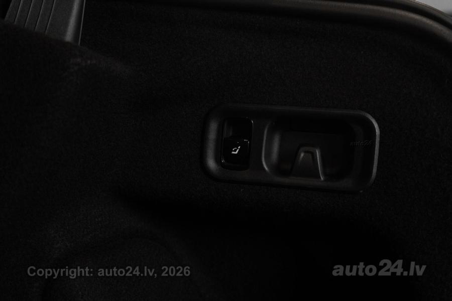 Balts Mercedes-Benz E-Class 2025 Rīga, ar dzinēja tilpumu 2.00 L un nobraukumu 33 tūkst. km par 51600 €, foto 31 vietnē AUTOMOTO.COM.LV