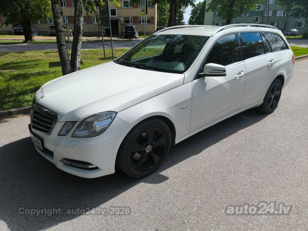 Balts Mercedes-Benz E-Class 2011 Tartu, ar dzinēja tilpumu 3.00 L un nobraukumu 287 tūkst. km par 8400 €, foto 1 vietnē AUTOMOTO.COM.LV