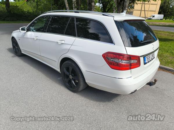 Balts Mercedes-Benz E-Class 2011 Tartu, ar dzinēja tilpumu 3.00 L un nobraukumu 287 tūkst. km par 8400 €, foto 2 vietnē AUTOMOTO.COM.LV