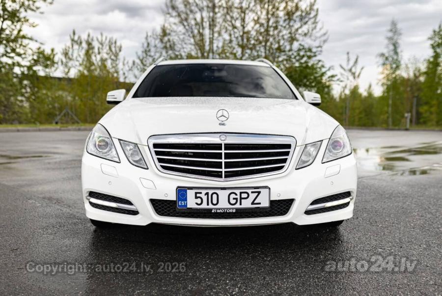 White Mercedes-Benz E-Class 2013 in Tallinn, with an engine capacity of 3.00 L and mileage of 286 thousand km for 10990 €, photo 4 on AUTOMOTO.COM.LV
