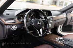 White Mercedes-Benz E-Class 2013 in Tallinn, with an engine capacity of 3.00 L and mileage of 286 thousand km for 10990 €, photo 13 on AUTOMOTO.COM.LV