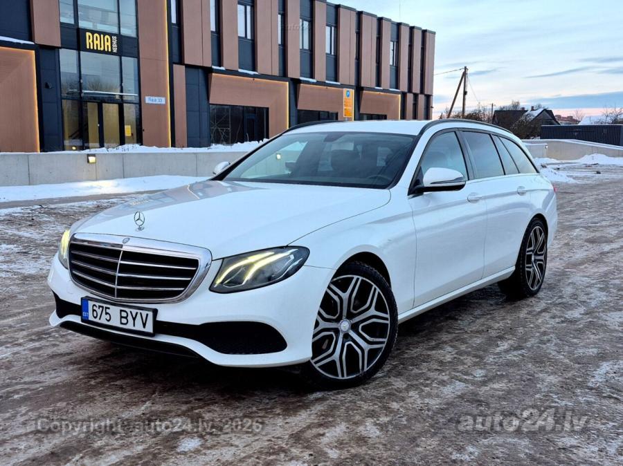 Balts Mercedes-Benz E-Class 2017 Tartu, ar dzinēja tilpumu 2.00 L un nobraukumu 274 tūkst. km par 17990 €, foto 1 vietnē AUTOMOTO.COM.LV