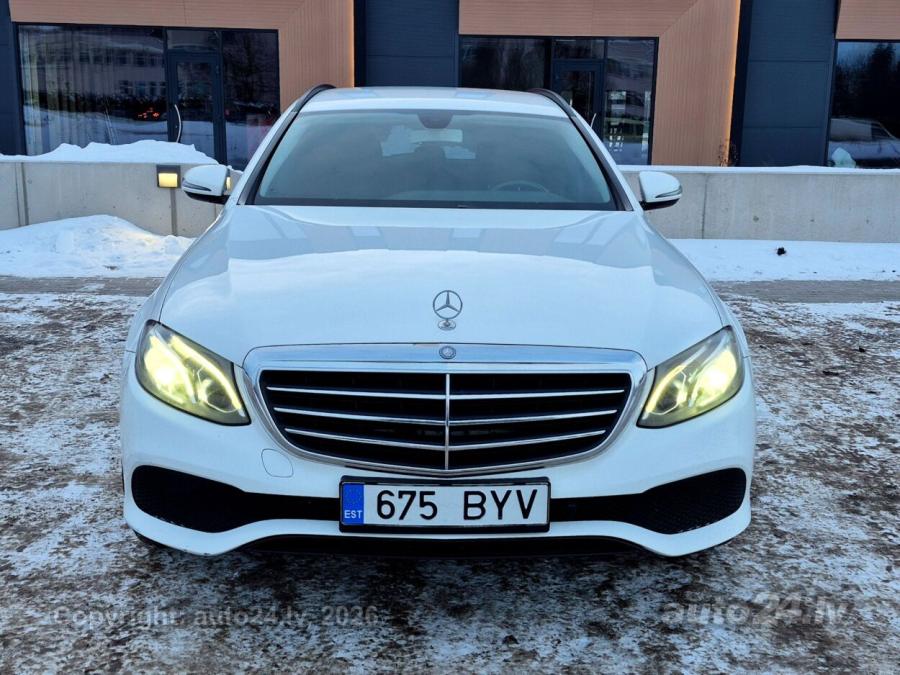 Balts Mercedes-Benz E-Class 2017 Tartu, ar dzinēja tilpumu 2.00 L un nobraukumu 274 tūkst. km par 17990 €, foto 3 vietnē AUTOMOTO.COM.LV