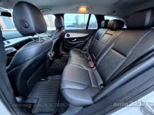 Balts Mercedes-Benz E-Class 2017 Tartu, ar dzinēja tilpumu 2.00 L un nobraukumu 274 tūkst. km par 17990 €, foto 10 vietnē AUTOMOTO.COM.LV