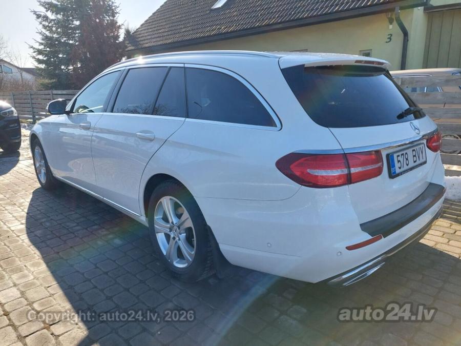 Balts Mercedes-Benz E-Class 2017 Tallina, ar dzinēja tilpumu 2.00 L un nobraukumu 117 tūkst. km par 24800 €, foto 3 vietnē AUTOMOTO.COM.LV