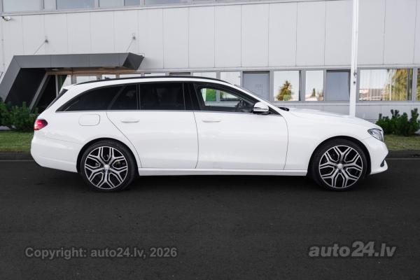 White Mercedes-Benz E-Class 2017 in Tallinn, with an engine capacity of 2.00 L and mileage of 282 thousand km for 11500 €, photo 3 on AUTOMOTO.COM.LV