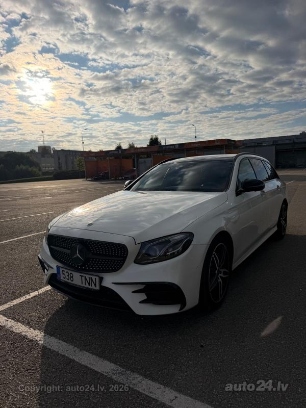 White Mercedes-Benz E-Class 2017 in Voru, with an engine capacity of 2.00 L and mileage of 281 thousand km for 18000 €, photo 1 on AUTOMOTO.COM.LV