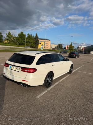 White Mercedes-Benz E-Class 2017 in Voru, with an engine capacity of 2.00 L and mileage of 281 thousand km for 18000 €, photo 8 on AUTOMOTO.COM.LV
