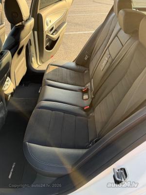 White Mercedes-Benz E-Class 2017 in Voru, with an engine capacity of 2.00 L and mileage of 281 thousand km for 18000 €, photo 23 on AUTOMOTO.COM.LV