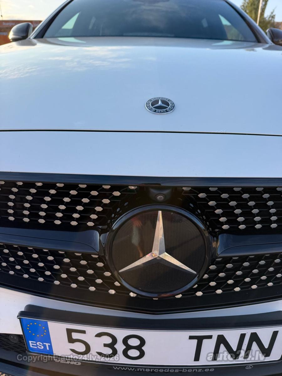 White Mercedes-Benz E-Class 2017 in Voru, with an engine capacity of 2.00 L and mileage of 281 thousand km for 18000 €, photo 28 on AUTOMOTO.COM.LV