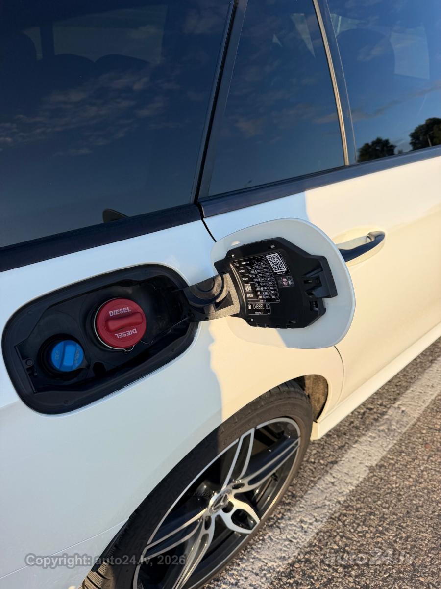 White Mercedes-Benz E-Class 2017 in Voru, with an engine capacity of 2.00 L and mileage of 281 thousand km for 18000 €, photo 30 on AUTOMOTO.COM.LV