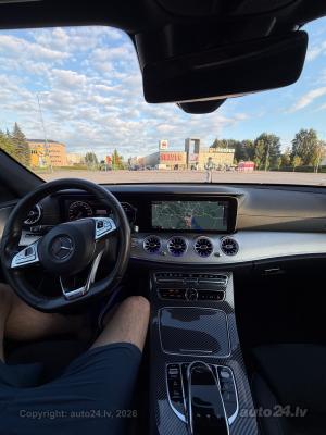 White Mercedes-Benz E-Class 2017 in Voru, with an engine capacity of 2.00 L and mileage of 281 thousand km for 18000 €, photo 31 on AUTOMOTO.COM.LV